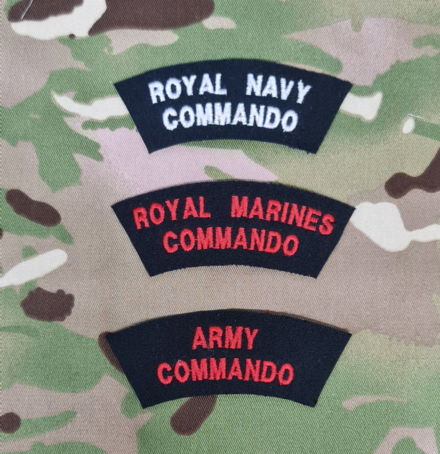 Army / Royal Navy Commando wool jumper - shoulder title / mud guards ...