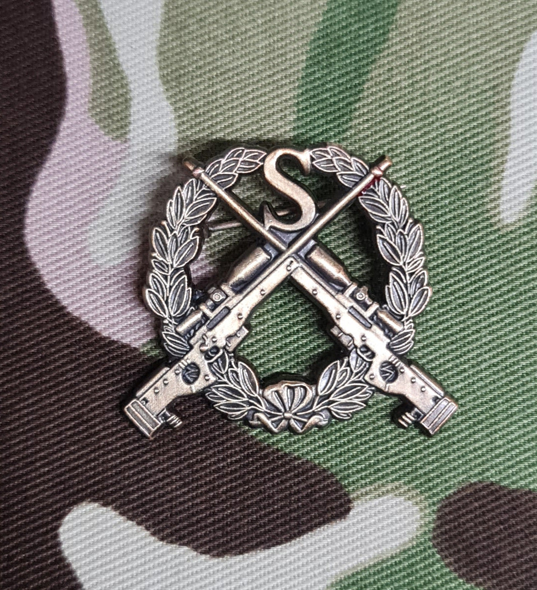 New Style British Army Metal Sniper Badge ( Sharp Shooter Shooting ARM ...