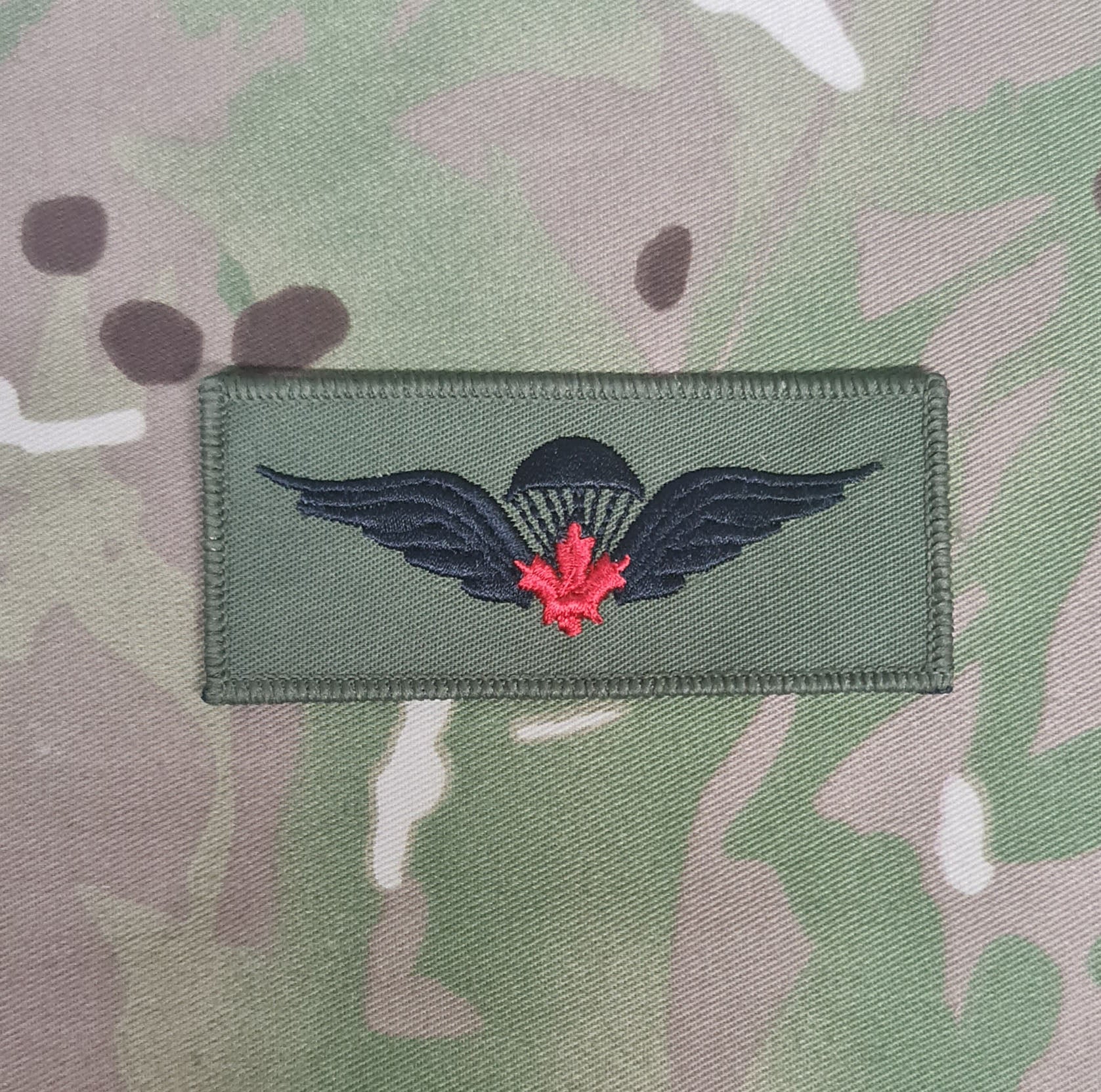 Canadian / Canada Airborne Parachutist Qualification Wings - Red Maple ...